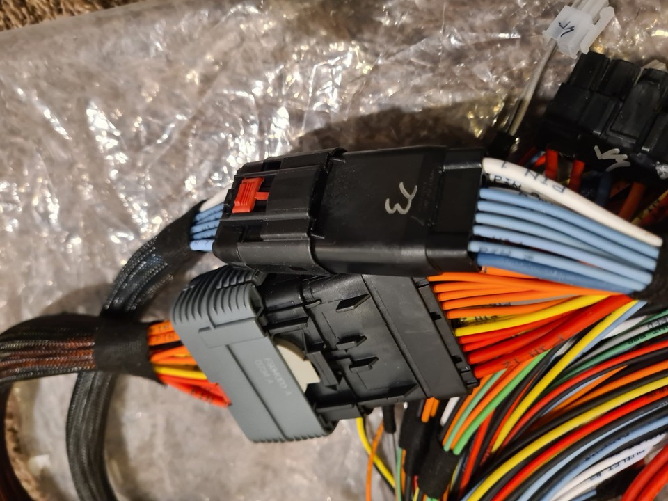 911 Circuits 27 circuit Fuse Box Wiring Harness First Responder ...