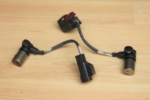 CAMSHAFT POSITION SENSOR SET V8 - Jaguar S-Type XK8 XJ8 XKR XJR XF X350 ...