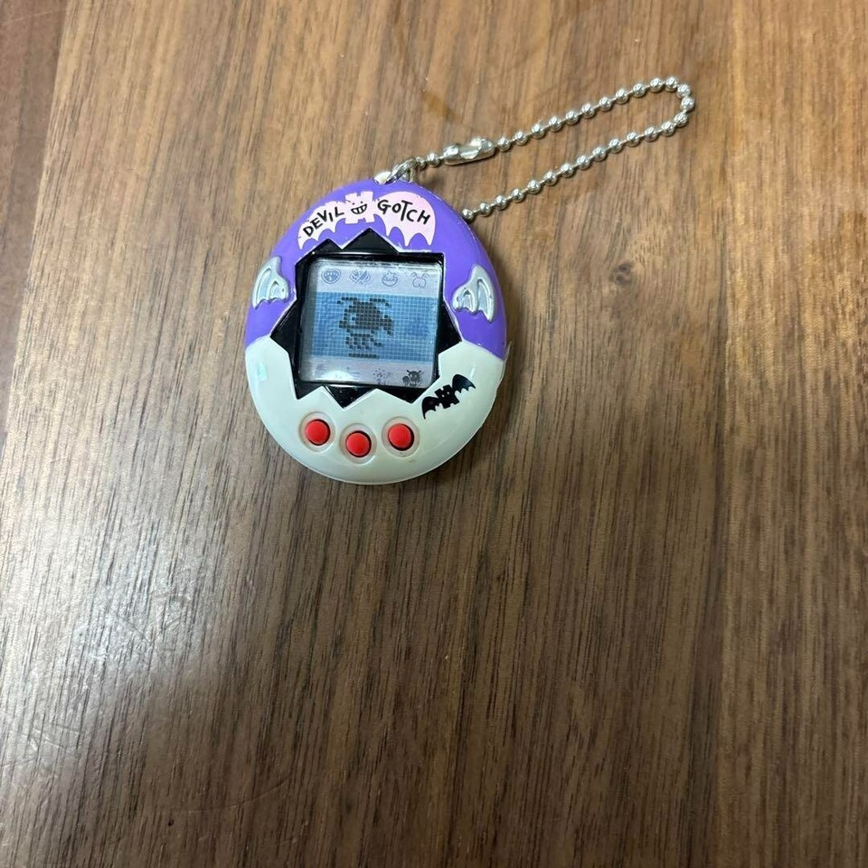 Bandai Deviltchi Devilgotchi Devil Tamagotchi Purple & White Virtual ...