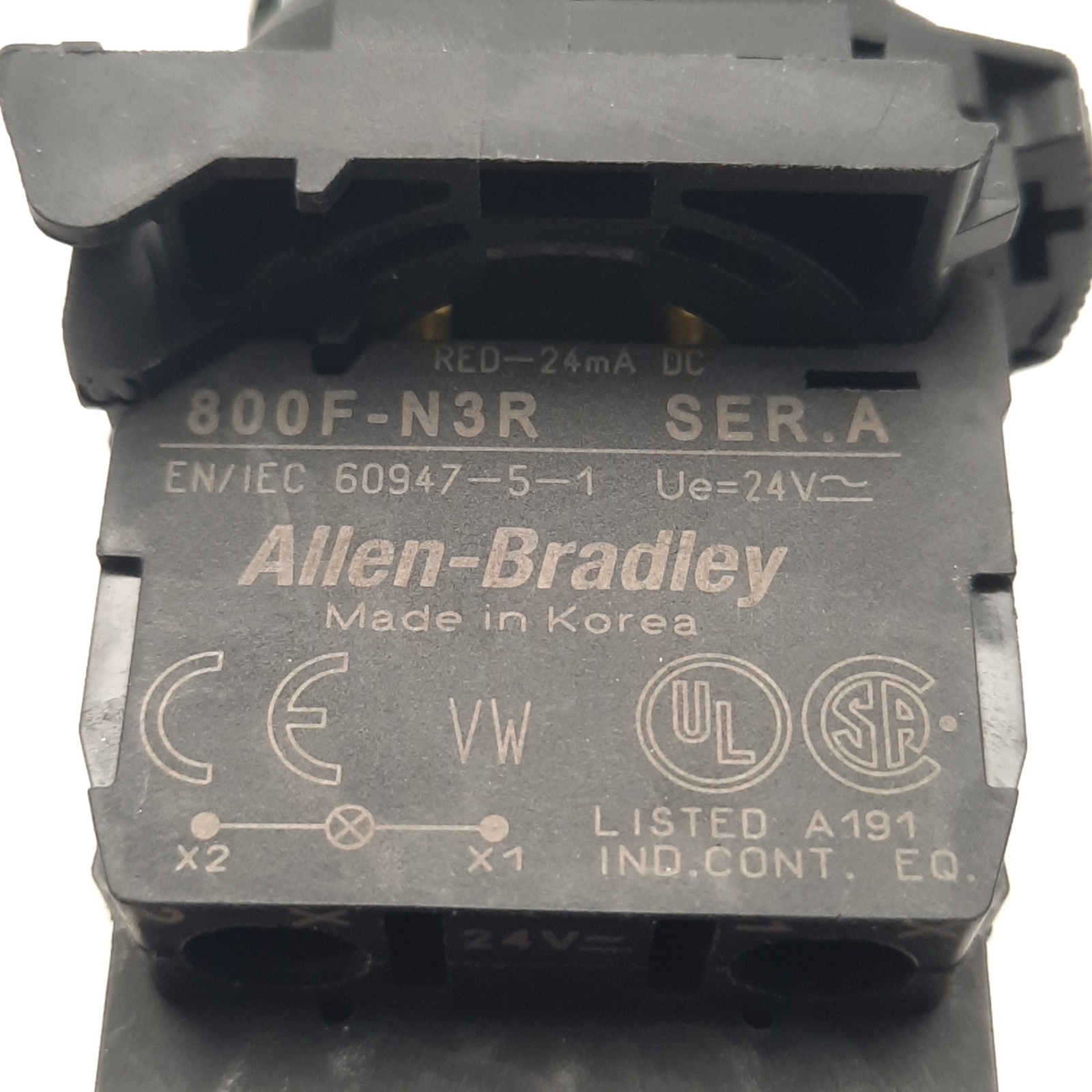 Allen Bradley 800FM-LF5 Illuminated Pushbutton With 800F-N3R Light ...
