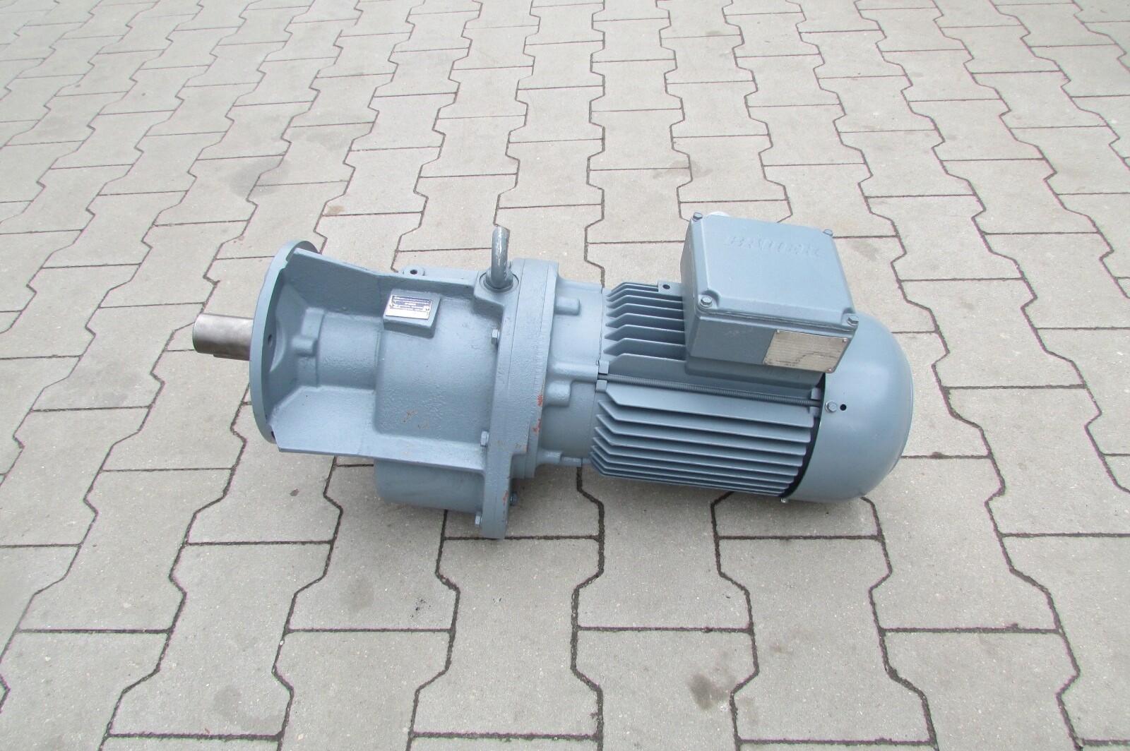 BAUER G32-20/D1A4-283-S gearmotor 3.7 kW 205 rpm /#R D75R 2265 | eBay