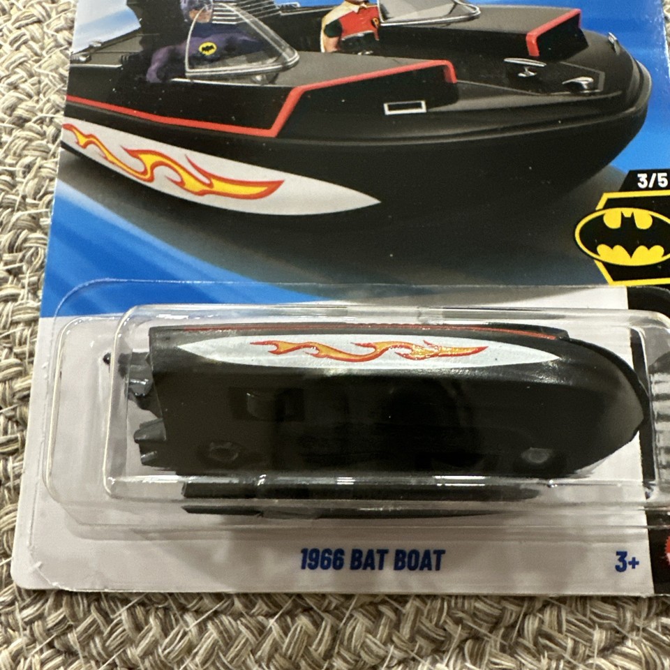 🔥107 ️🔥 Hot Wheels 2026, 2ea 1966 Bat Boat, BATMAN 3/5 Black, NIP LOT ...