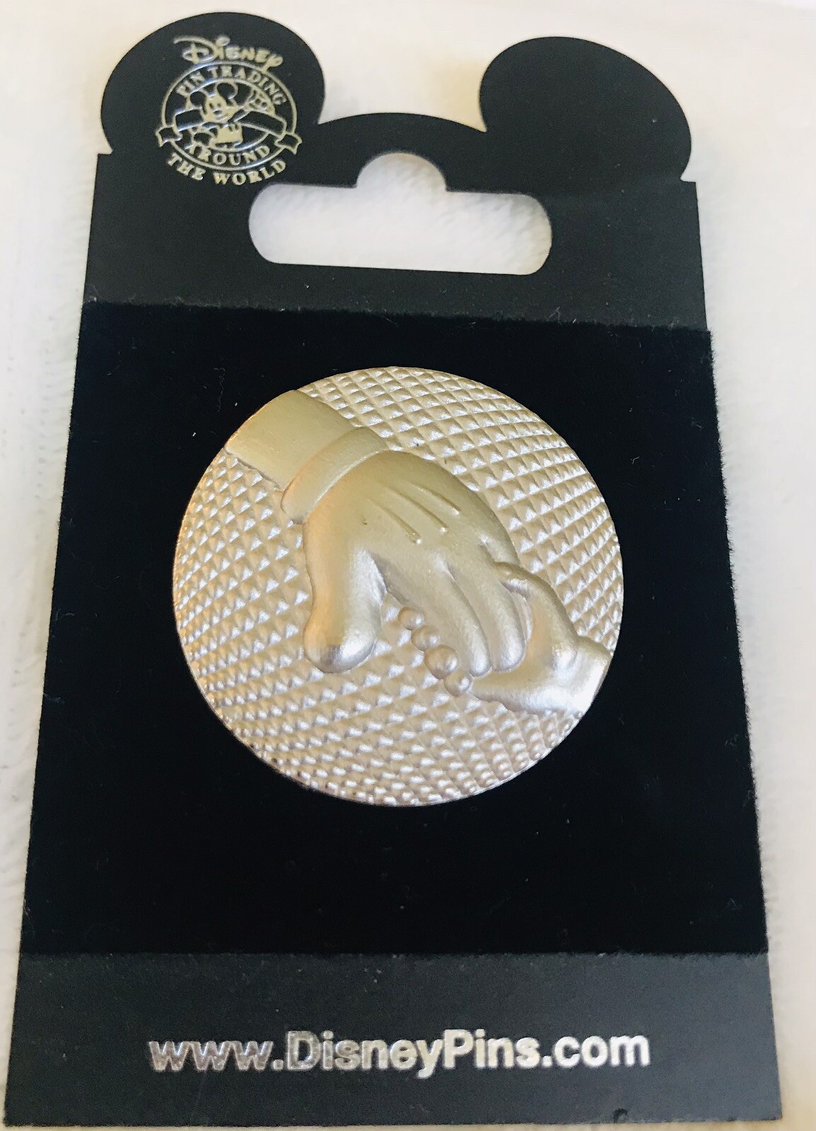 Disney World Pin EPCOT Hand in Hand 2000 Millennium Promotional Cast ...