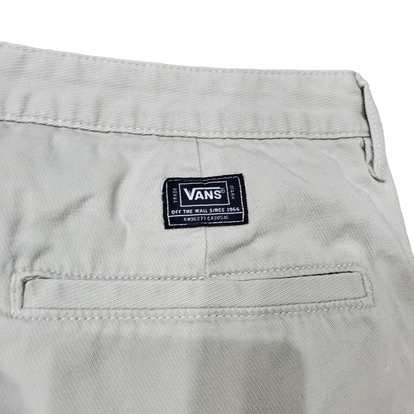 VANS Shorts OFF THE WALL Mens 38 Beige Board Outdoor Athleisure ...