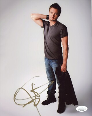 ~ JEREMY RENNER Authentic Hand-Signed "AVENGERS ~ HAWKEYE" 8x10 Photo ...