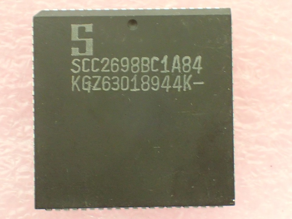 SIGNETICS SEMICONDUCTOR SCC2698BC1A84 KGZ63018944K- ENHANCED OCTAL ...