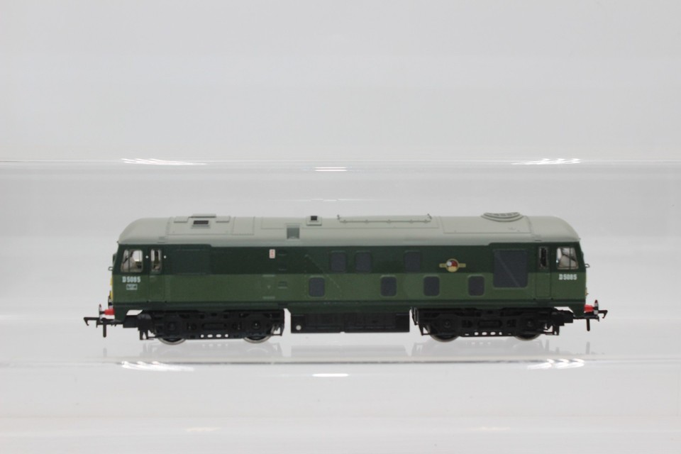 Bachmann 32-427 OO Gauge Class 24 Diesel D5085 BR Two Tone Green D5085 ...