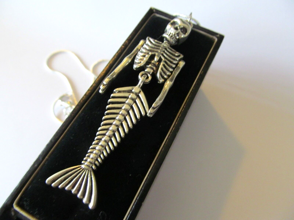 NEW GOTHIC LADY MERMAID SKELETON VILLAIN MOVEABLE PENDANT STERLING ...