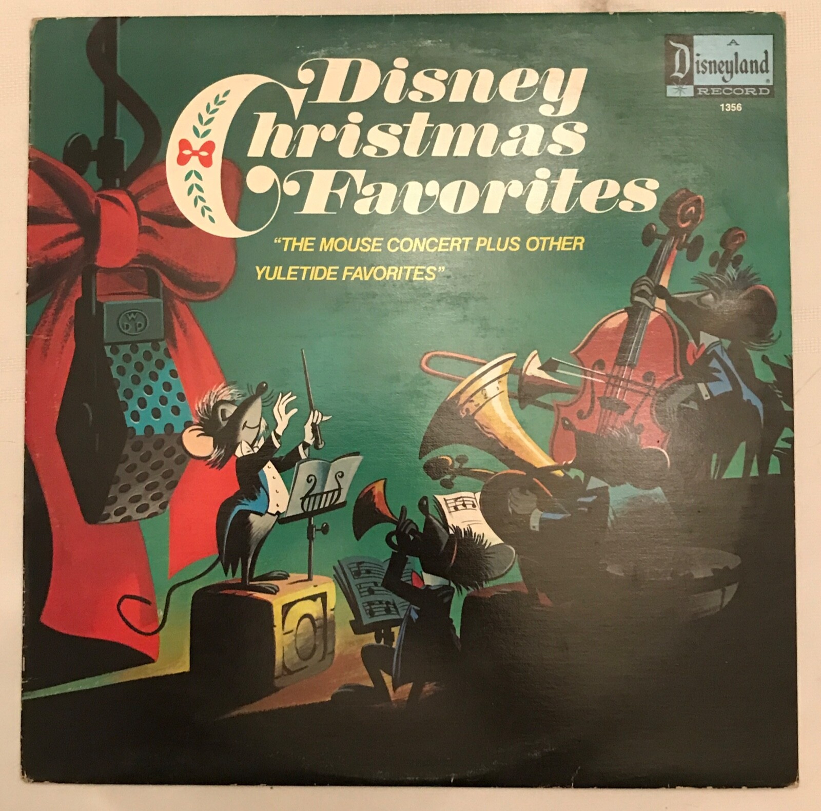 Disney Christmas Favorites Vinyl LP Disneyland Records 1973 The Mouse ...