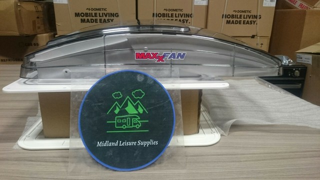 Maxxfan Maxxair Deluxe Campervan Caravan Roof Vent Fan with Remote ...