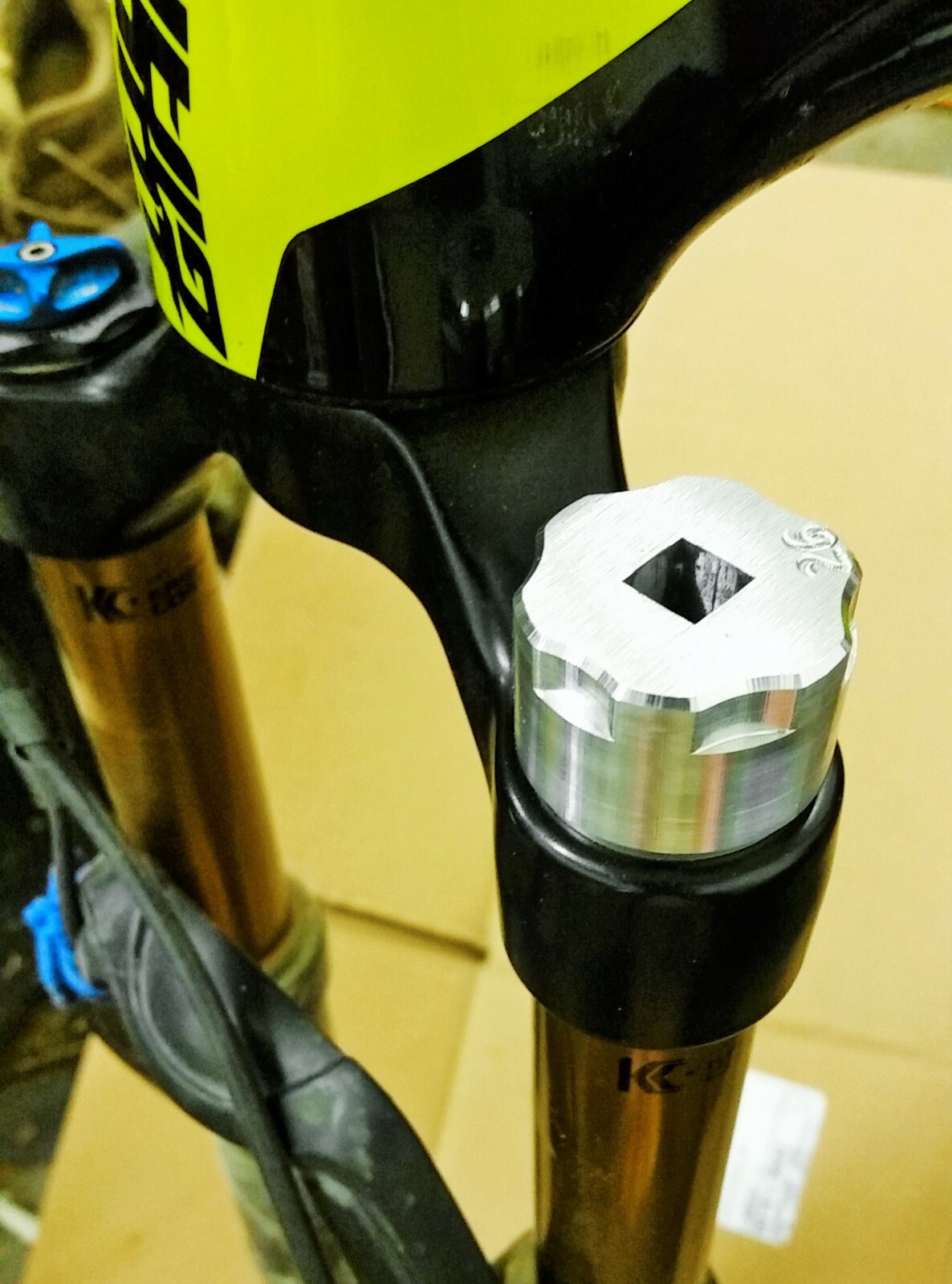 26mm Chamferless Fork Socket:Tool fits FOX FIT CTD top/air cap ...