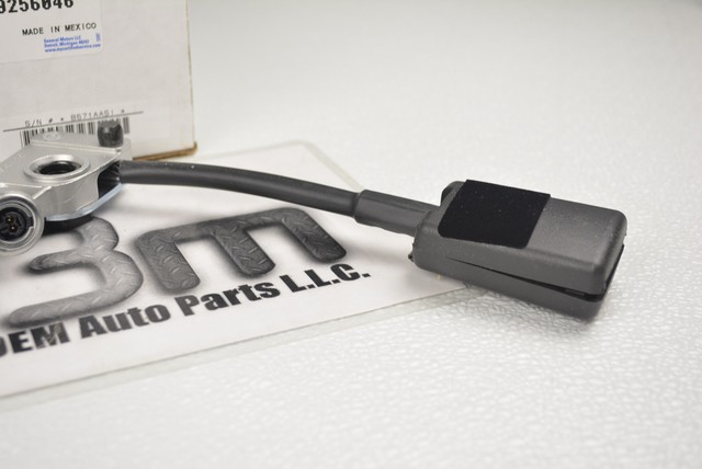 GM OEM Front Seat Belt-buckle Tensioner Left 19256046 for sale online ...