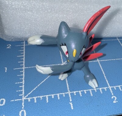 Sneasel Figure 2021 Jazwares | eBay