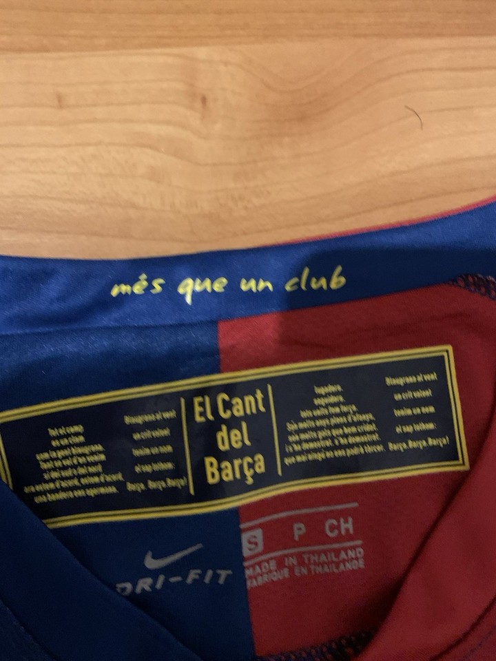 Barcelona 2008/9 Iniesta Home Football Shirt | eBay UK