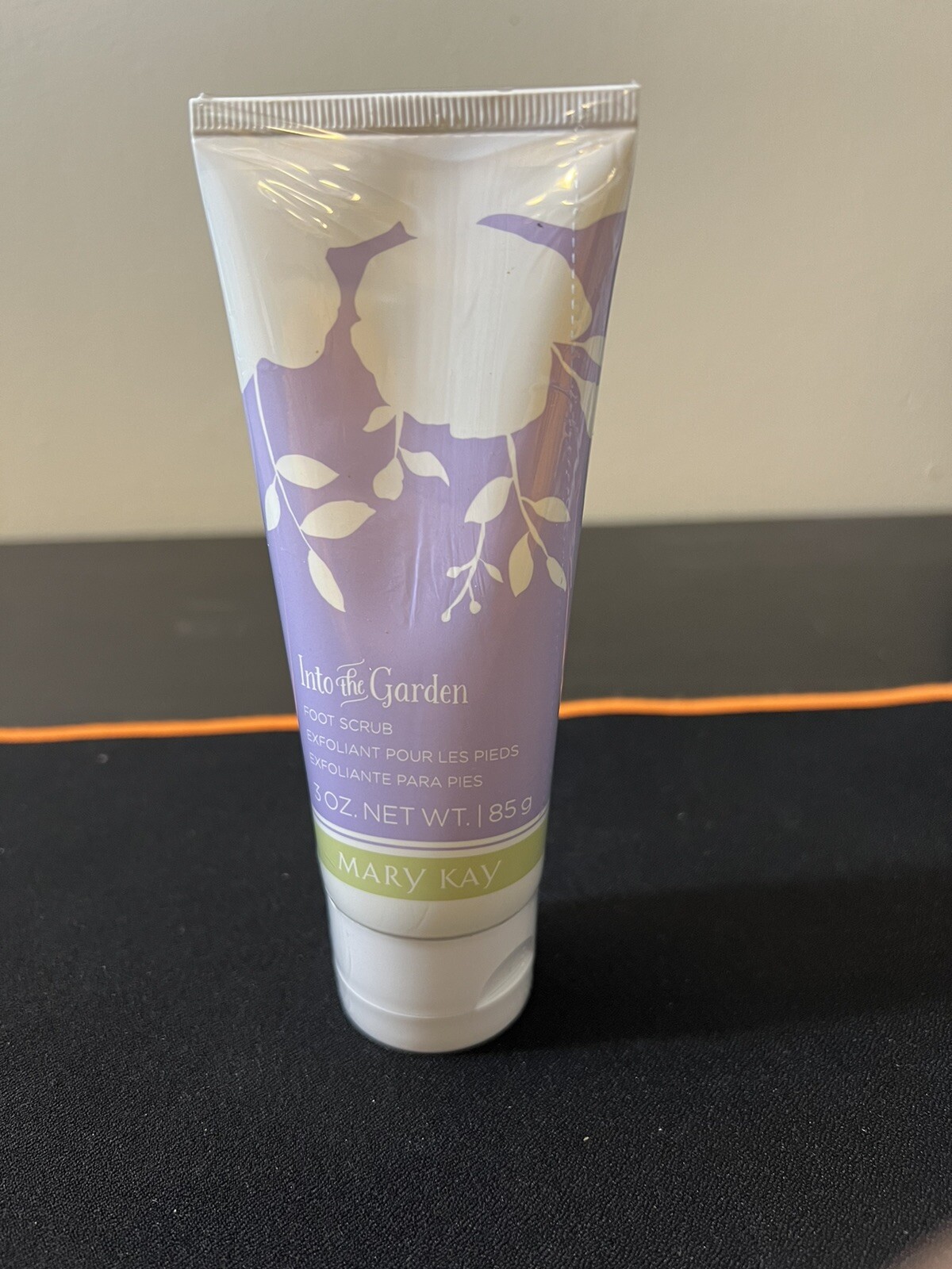 Mary Kay Foot Scrub Into the Garden New Sealed 3 oz | eBay