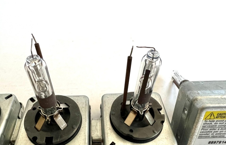 4x OEM Philips XenStart D1R Xenon HID Light Lamp Bulbs Lot of 4 | eBay