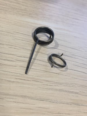 Genuine Singer 15-88/90/91 201-2/k Sewing Machine Bobbin Winder Spring ...