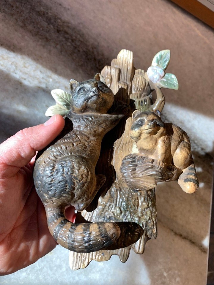 Vintage Raccoon Racoon Ceramic Figure Figurines Wall Rustic Camp Cabin ...