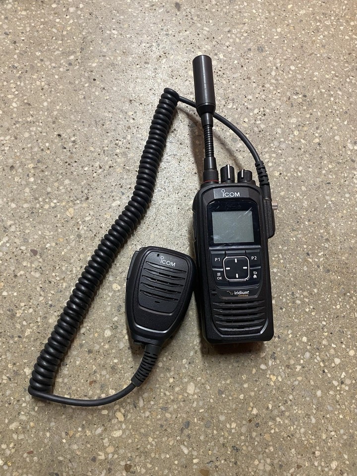 ICOM IC-SAT100 PTT Iridium Satellite Radio kit | eBay