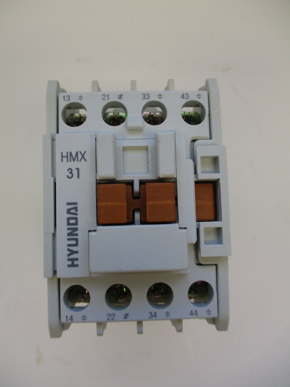HYUNDAI HMX 31 220 CONTROL RELAY/AUX CONTACT BLOCK AC15 NEMA A300-P150 ...