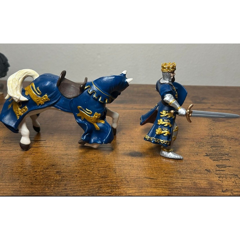 VTG 2005 Papo Blue King Richard knight figure & Papo King Richard's ...