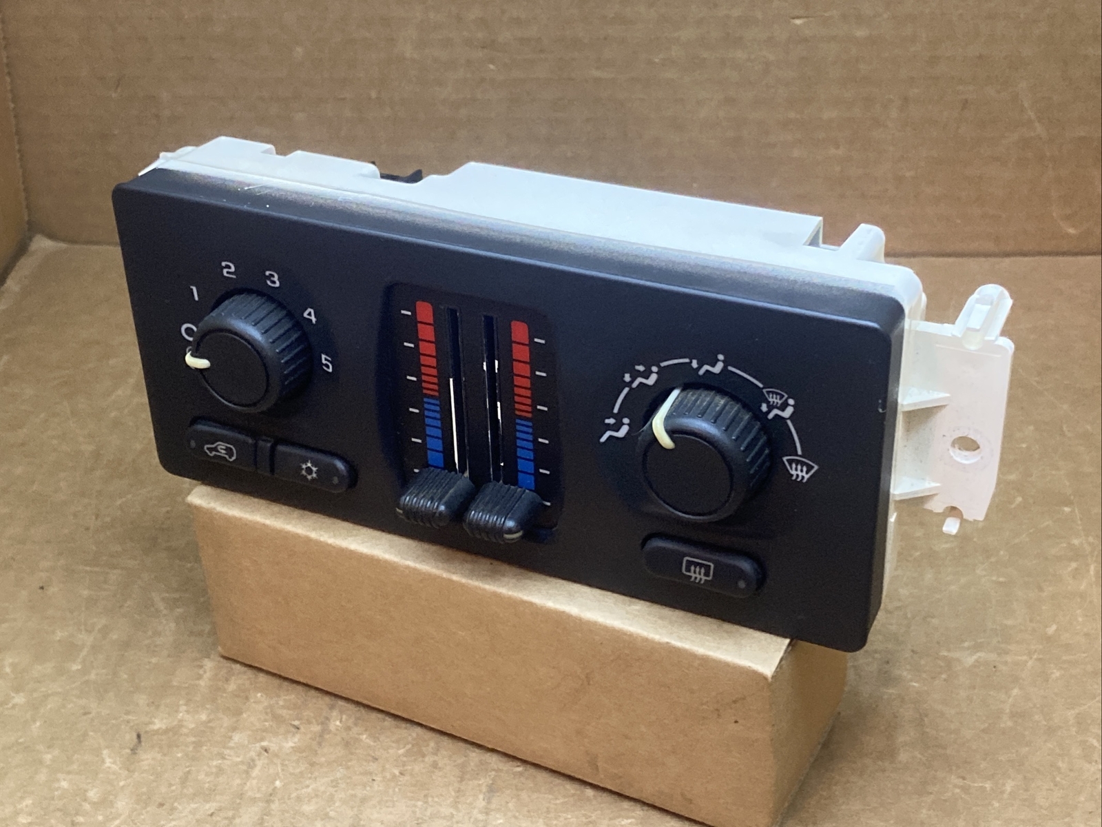 03-06 Silverado Sierra Tahoe Yukon Manual Dual Climate Control w/ Defog ...