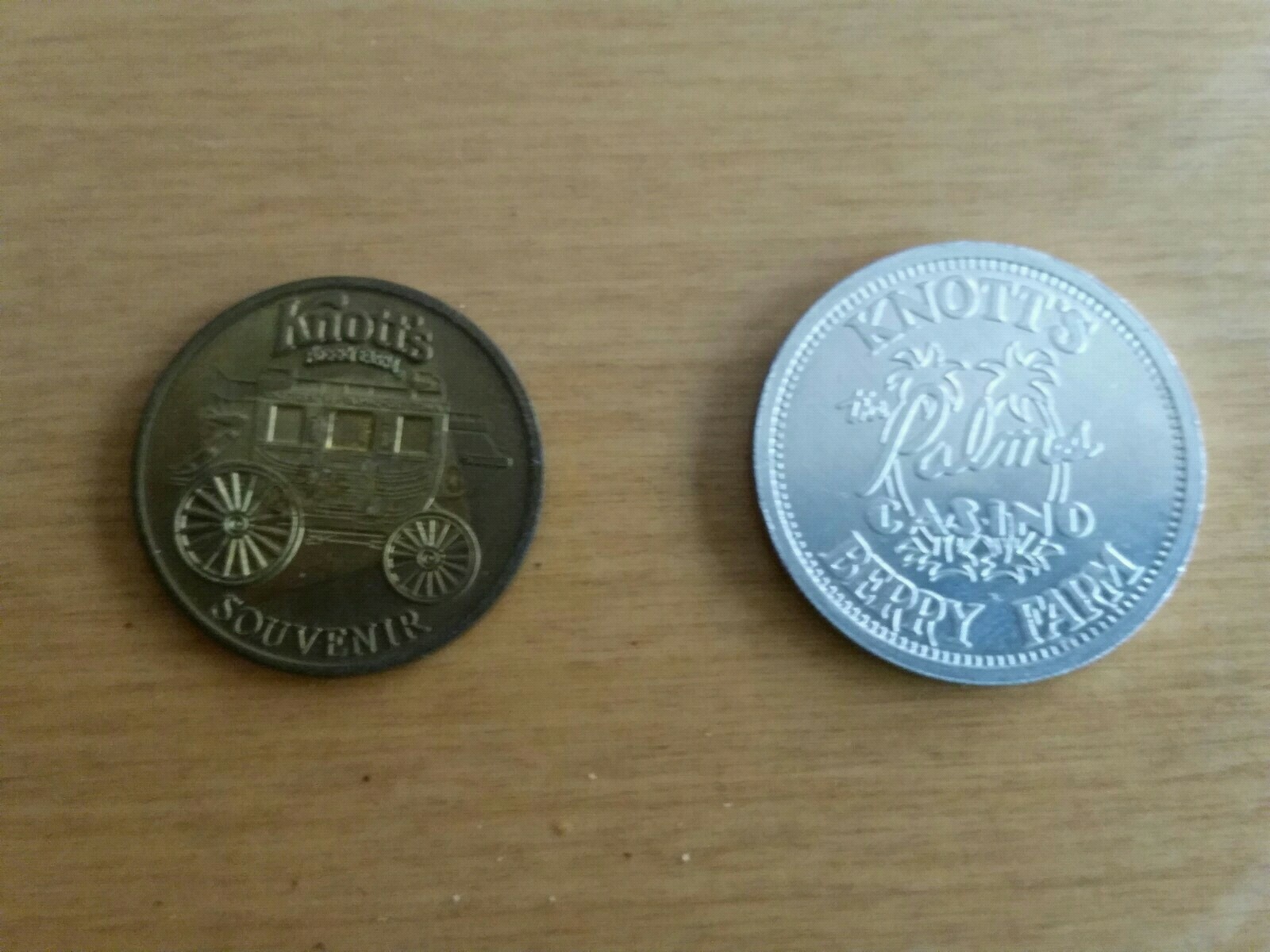 Vintage Knotts Berry Farm stagecoach coin &1976 Bicentennial Palms ...