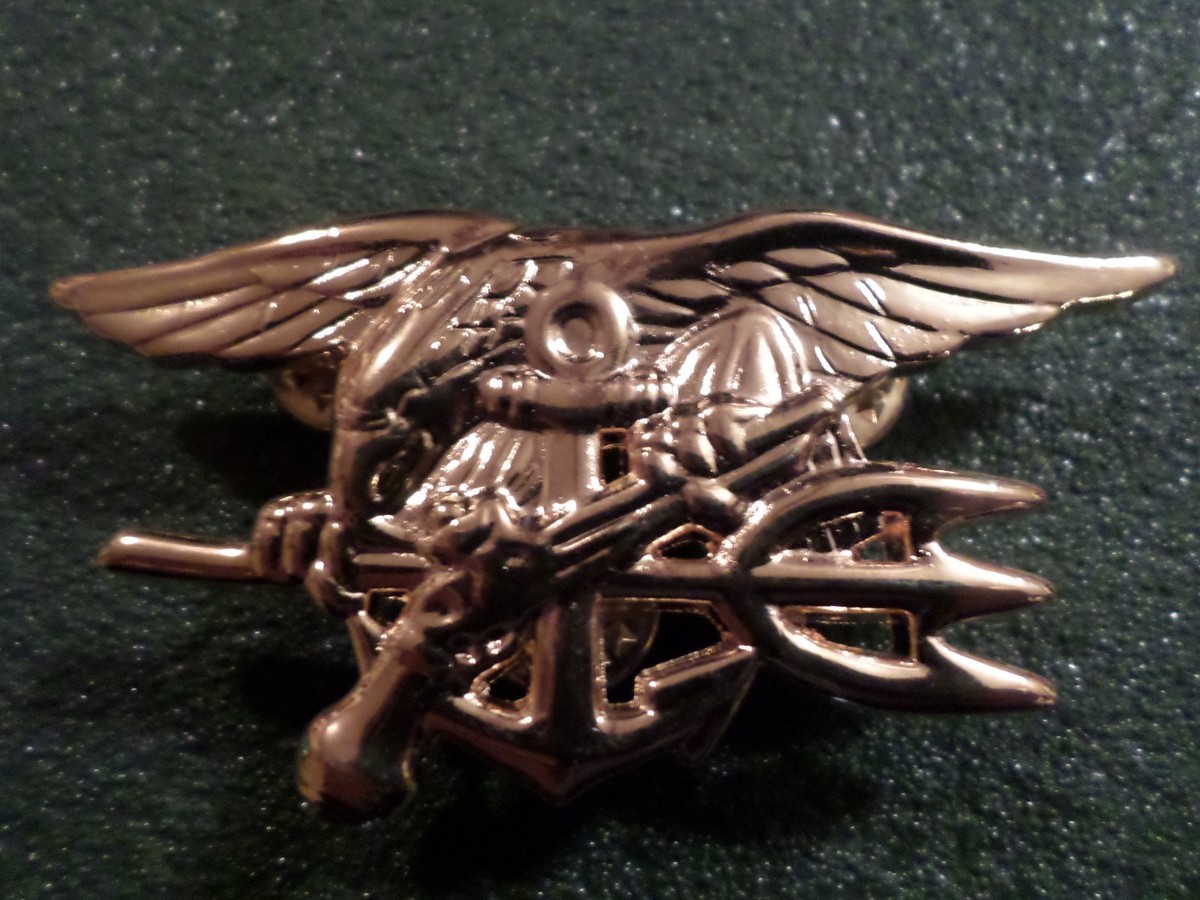 Pin Navy Seal Gear