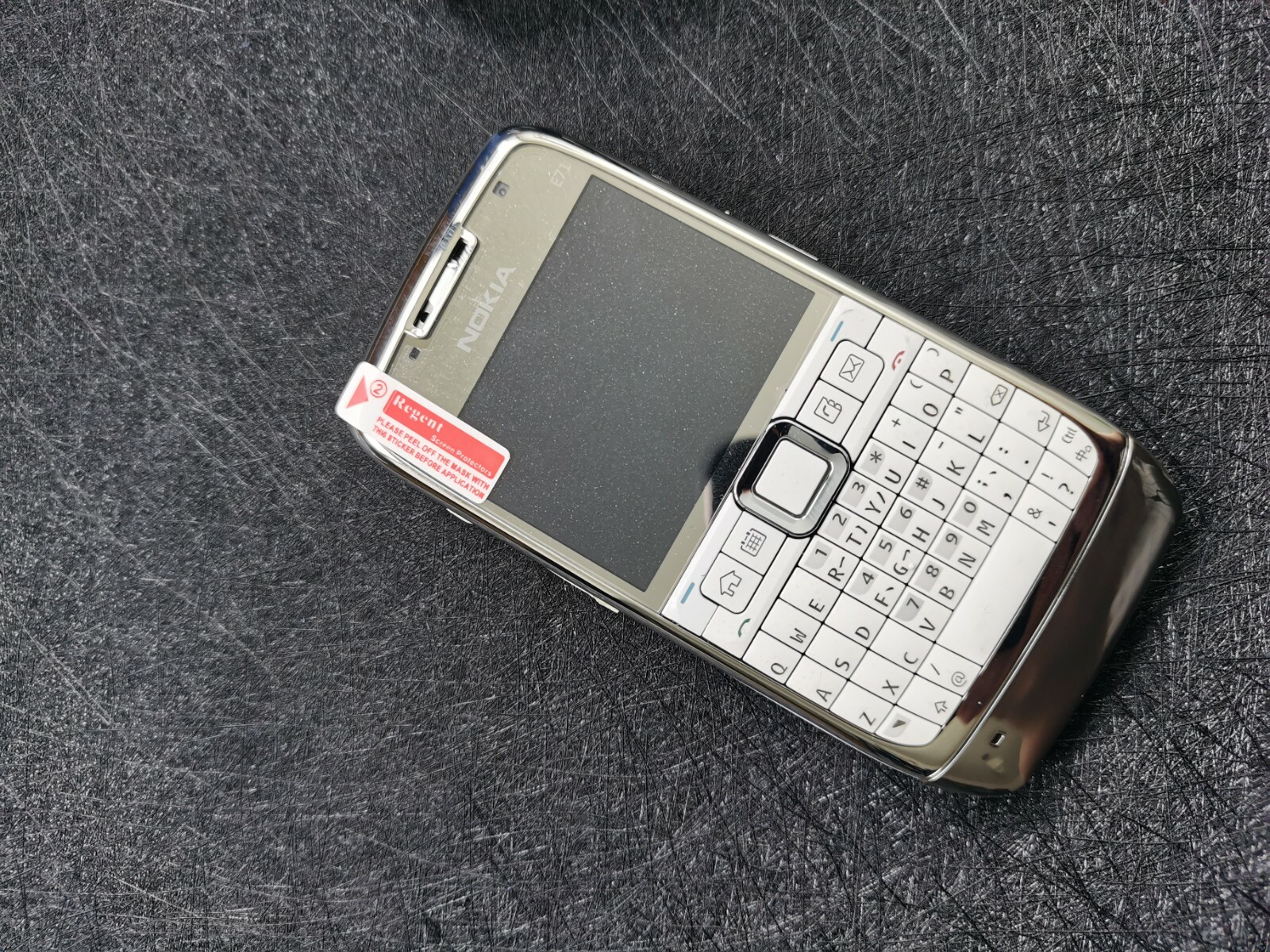 Nokia E71 White