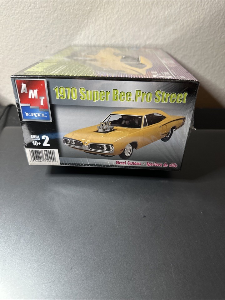 amt Pro Street ‘70 Coronet Super Bee 1/25 #31929 Factory Sealed Model ...
