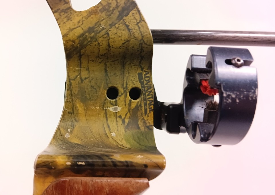 Bowtech Might Mite Right-Handed 60 Lbs 28" Compound Bow W/ Sight & Biscuit 39205 | eBay