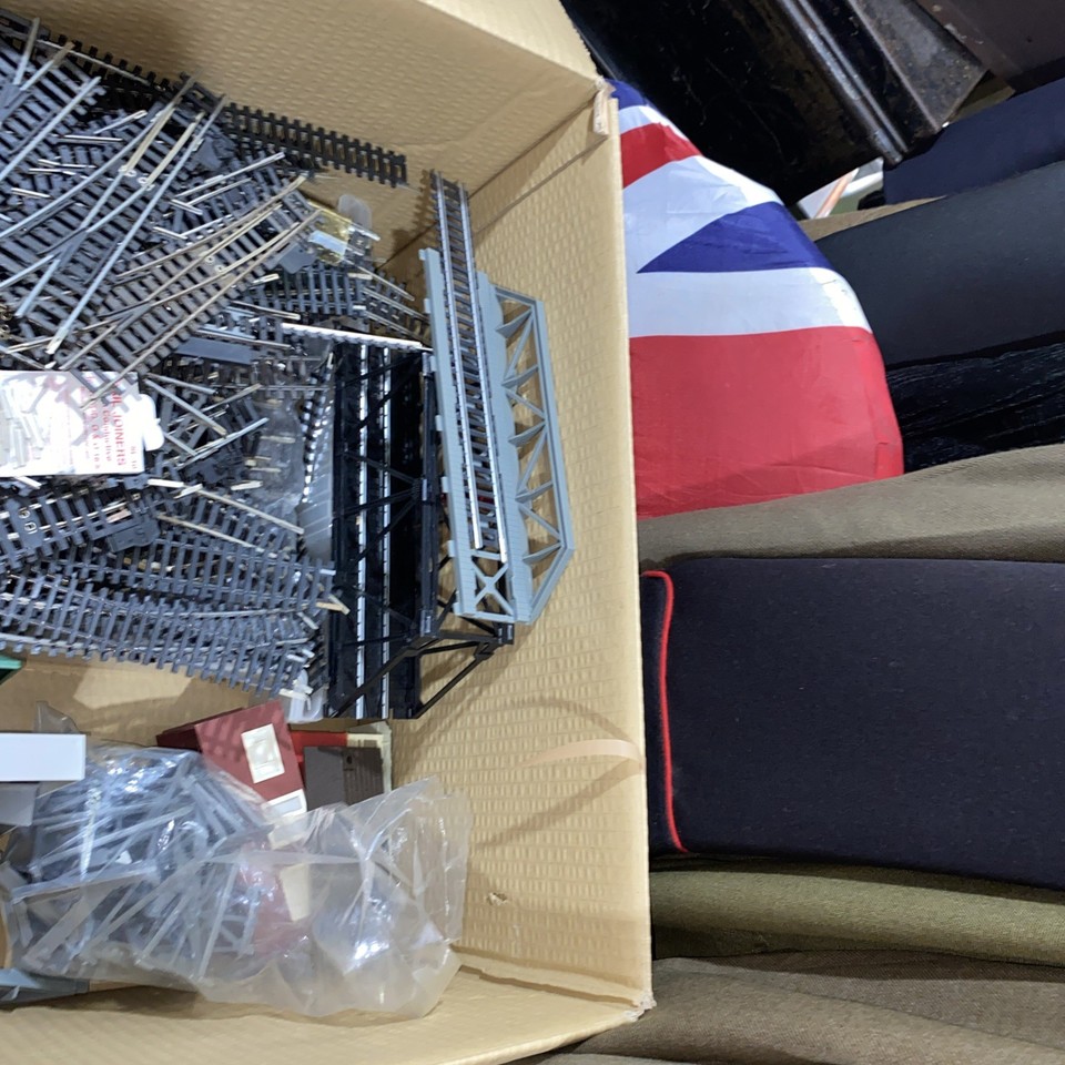 Job lot Of Vintage Hornby 00 Gauge tracks & Points - 200+Pieces and ...