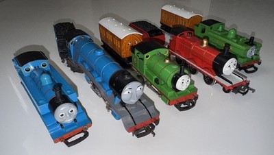 Hornby Locomotive 00 Gauge Model, Gordon, Thomas And Friends Bundle ...
