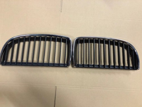 BMW Genuine 3’ E90 E91 Kidney Grilles Pair w. Chrome 51137120007/8 | eBay