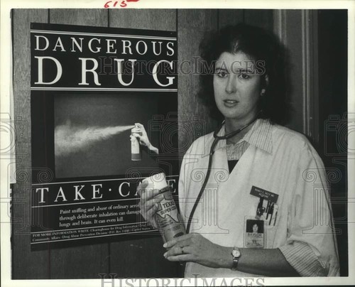1982 Press Photo Dr. Nancy Neff Stands Up Against Toxic Chemical ...