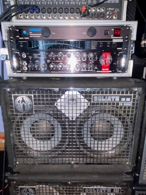 SWR SM900 Bass Amp & Goliath Cabinets | eBay
