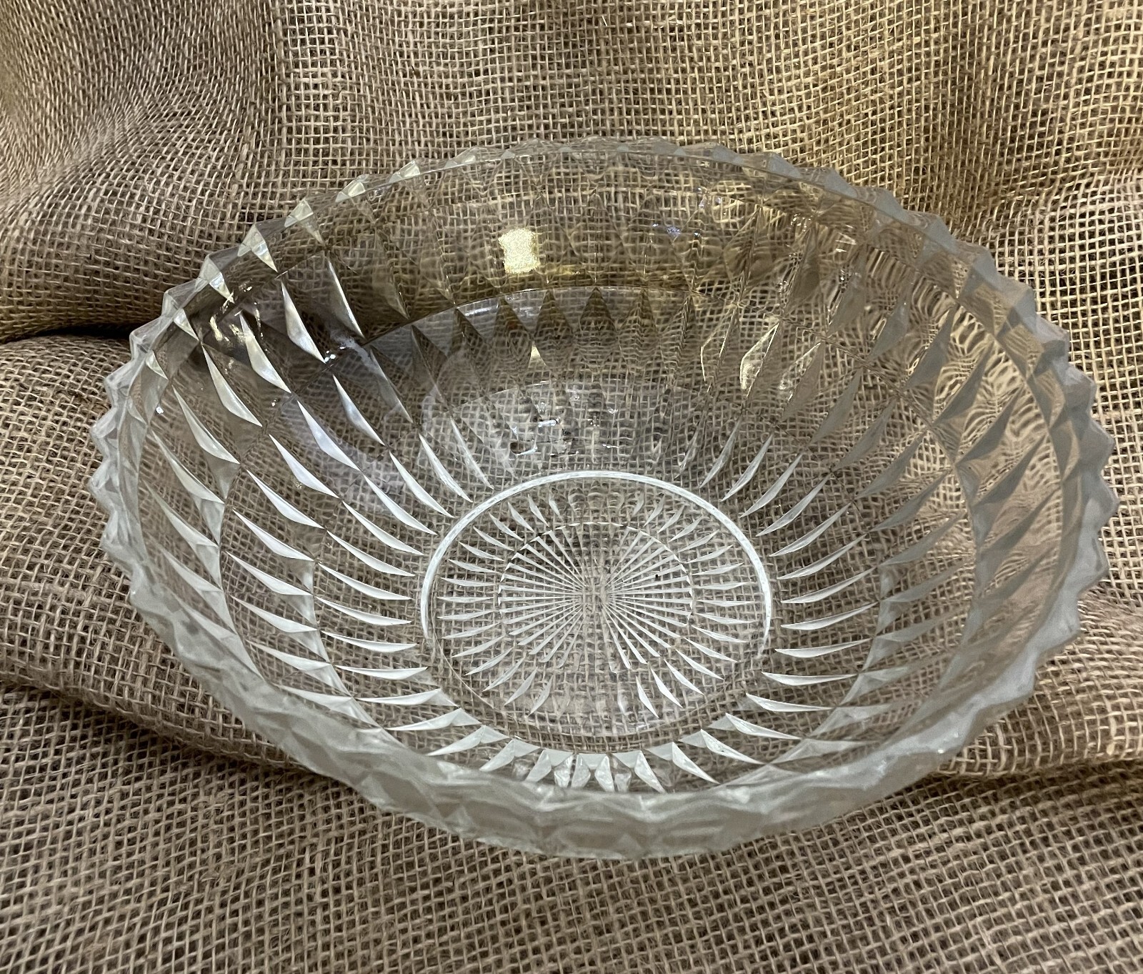 Jeannette Glass Windsor Diamond Clear Round Vegetable/Large Berry Bowl ...