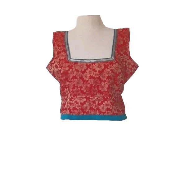 Handmade Belly Dancing Top Red and Gold Size 18 approx - Gem