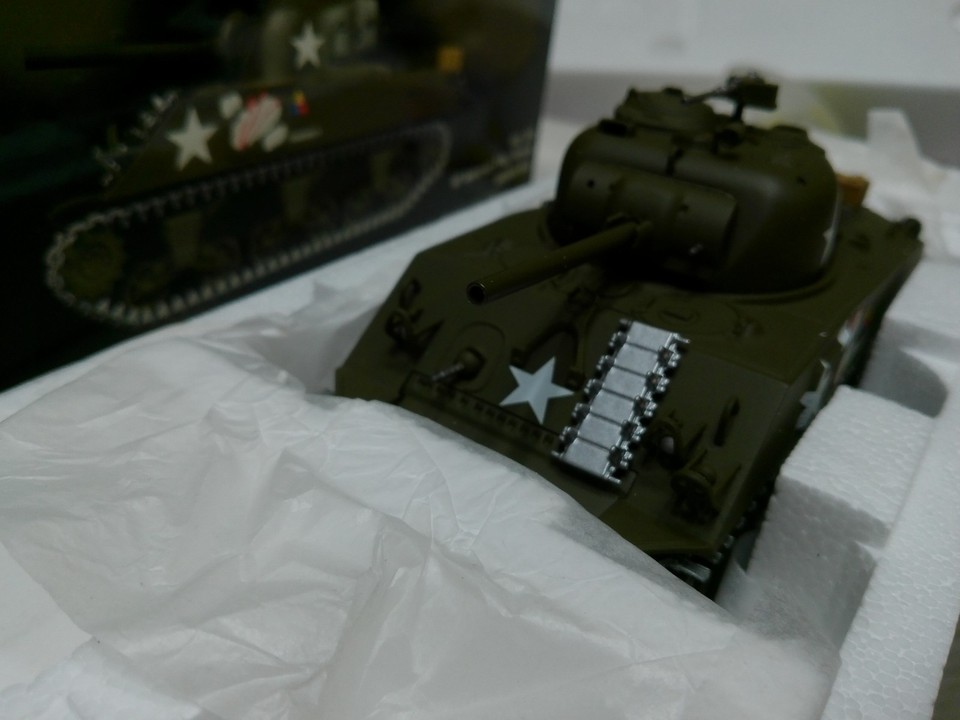 NIB MINI CHAMPS 1944 60 TH ANNI. D-DAY SHERMAN M4A3 TANK | eBay