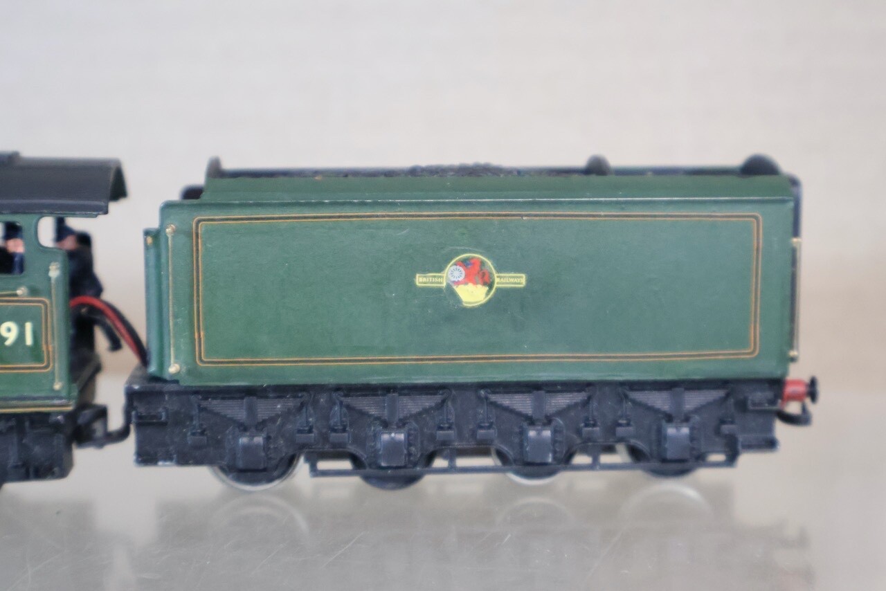 TRIX LILIPUT RE PAINTED BR 4-6-2 CLASS A3 LOCOMOTIVE 60091 CAPTAIN ...