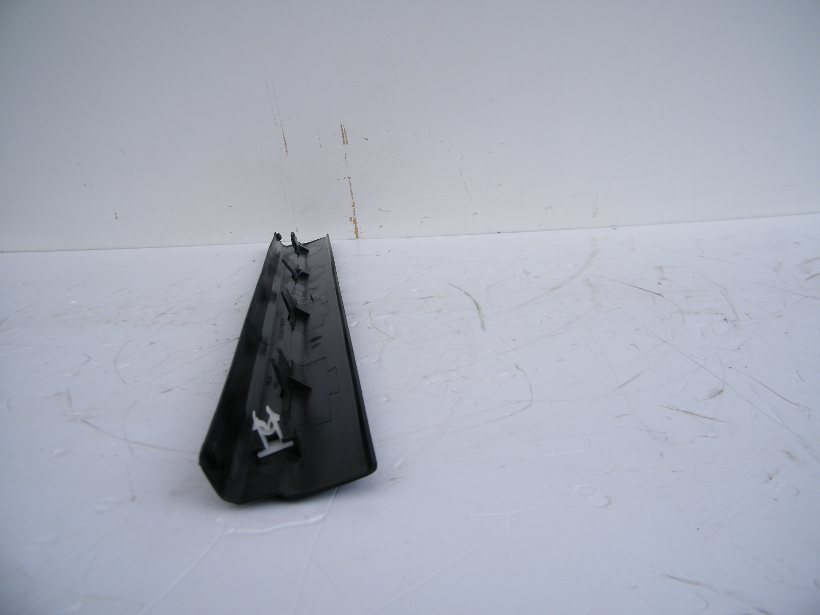 MERCEDES W212 E 2010-15 FRONT RAIL PAVEMEN RIGHT SIDE TRIM PANEL O/S ...