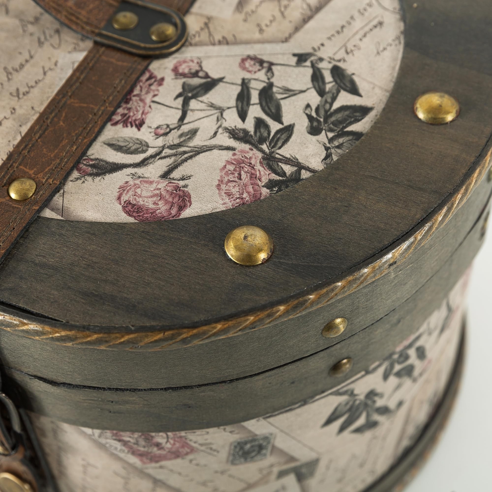 SLPR Alyssa Vintage Train Case - Set of 2, Antique Wooden Storage Boxes ...