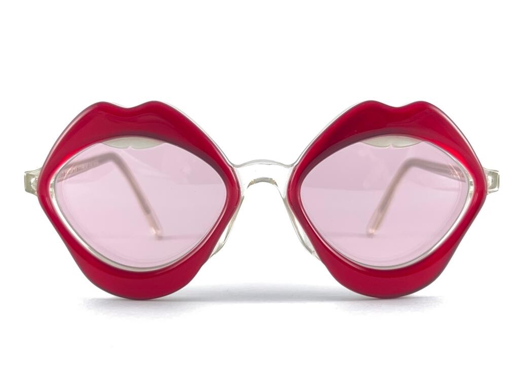 NEW VINTAGE ANGLO AMERICAN EYEWEAR LIPS RUBI RED SUNG… - Gem