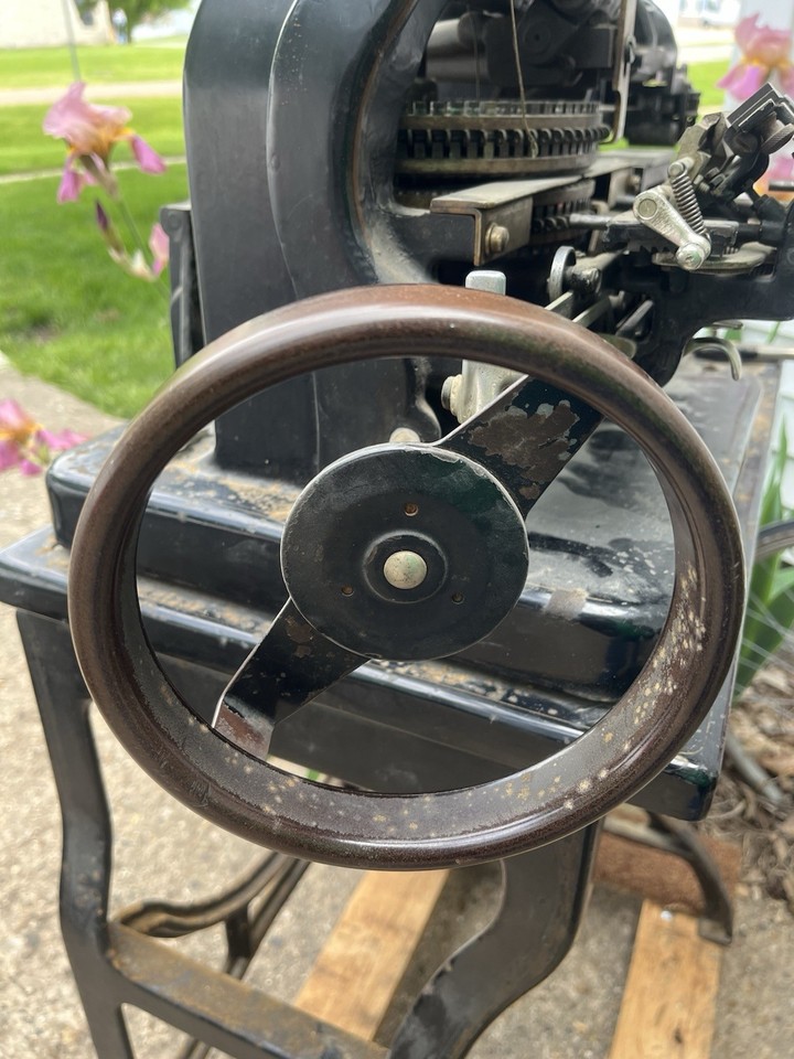 Vintage Dog Tag Machine With Stand - Graphotype Model G1 Addressograph ...