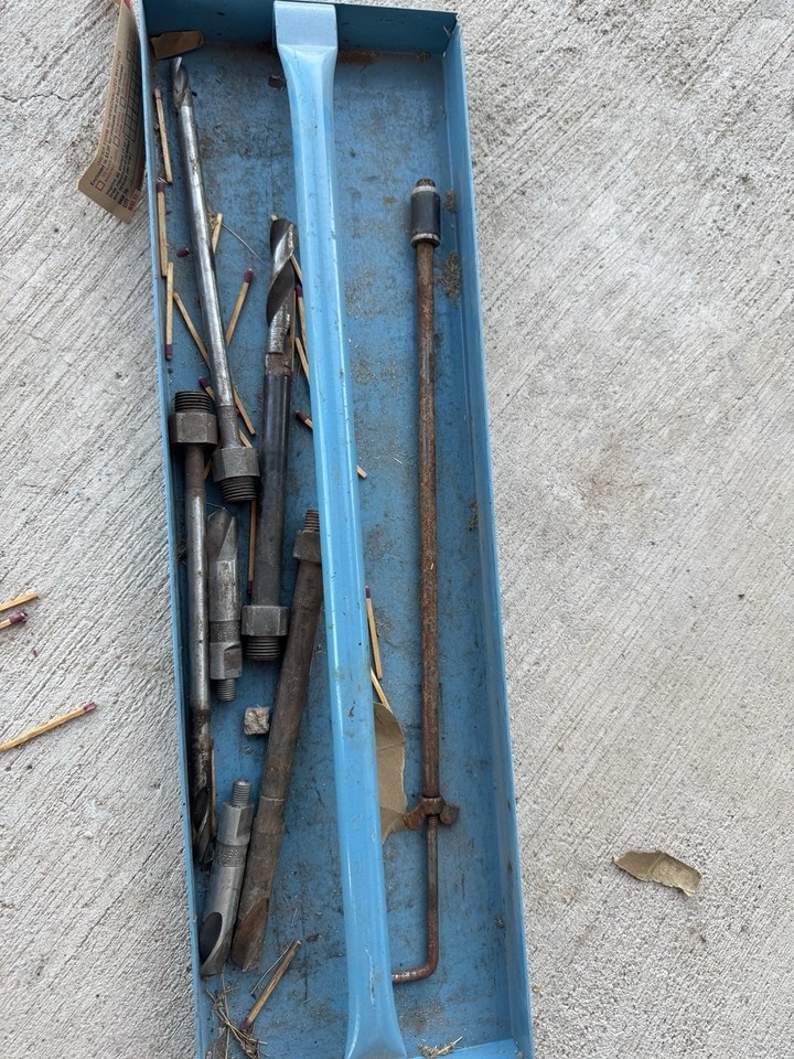 Mueller Model D5 No. E4 Drilling Machine with Tapping Bits | eBay