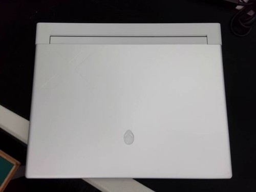 Alienware x16 R2 16" Ultra 9 185H 32G RAM 2T SSD RTX 4090 W11P Silver ...