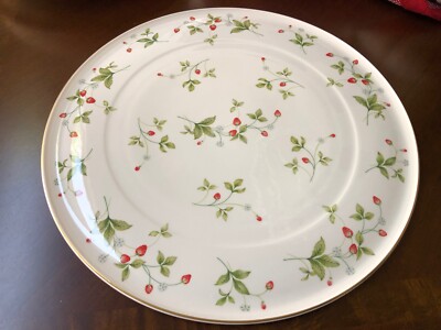 Christopher Stuart Fine Bone China Strawberry Field 13” Cake Plate ...