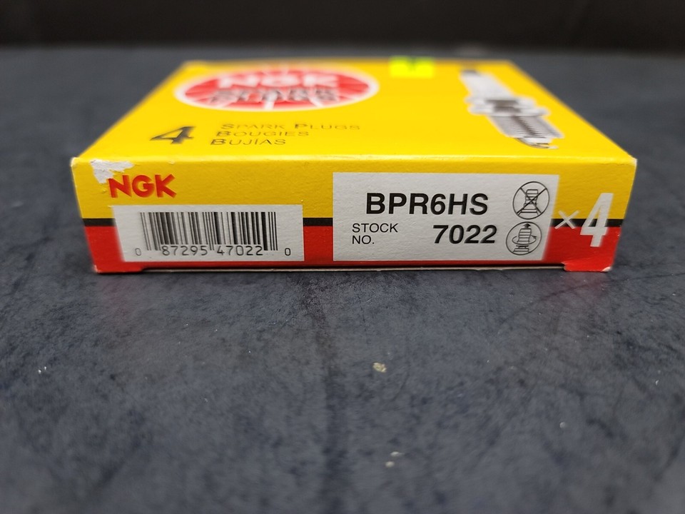 NGK (7022) BPR6HS Standard Spark Plug Lot Of 4 | eBay