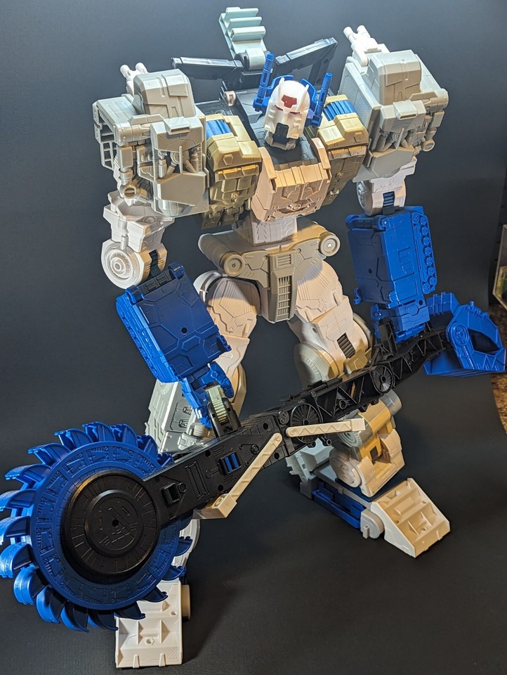 Transformers Legacy Metroplex Prototype Test Shot complete Titan Class ...