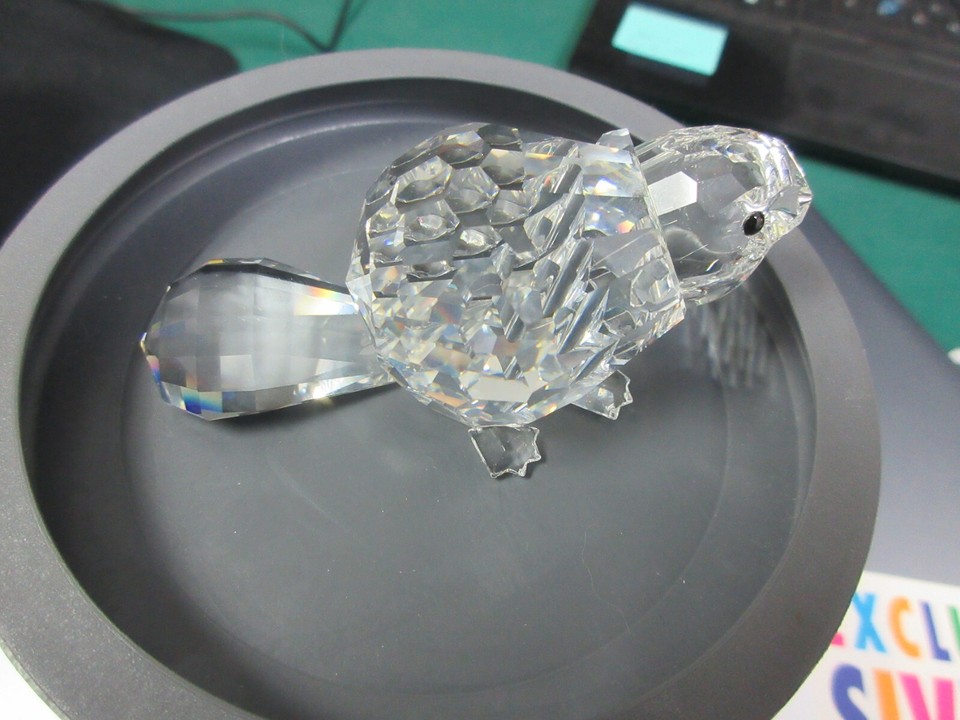 SWAROVSKI Crystal Figurine MOTHER BEAVER/ Swan Logo 7616NR000001 | eBay